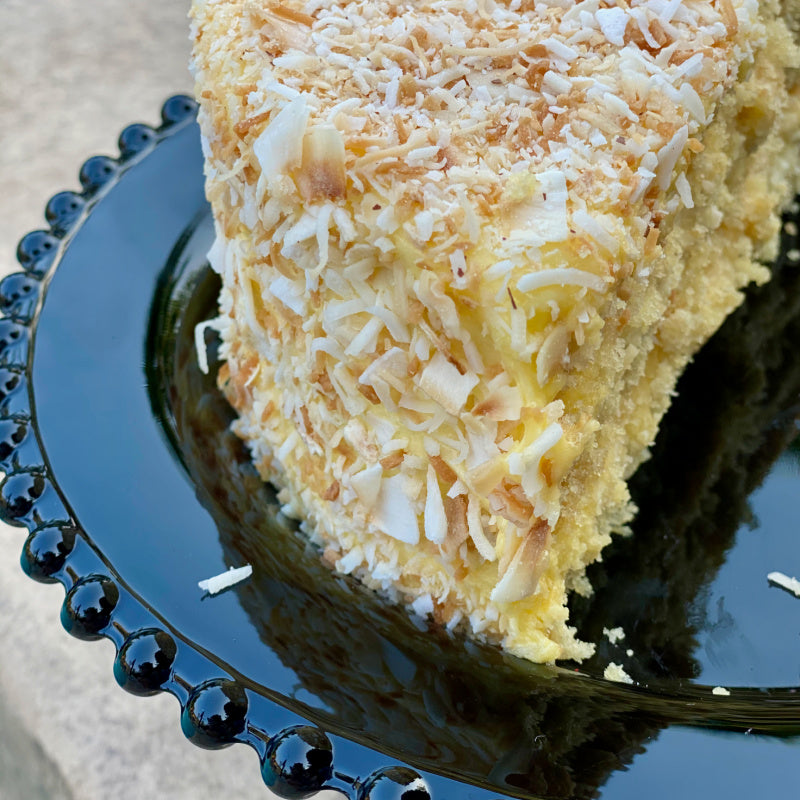 YUMMY! Hummingbird Cake - Birthday Butler